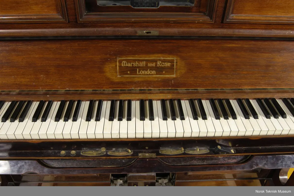 Pianola - Norsk Teknisk Museum / DigitaltMuseum
