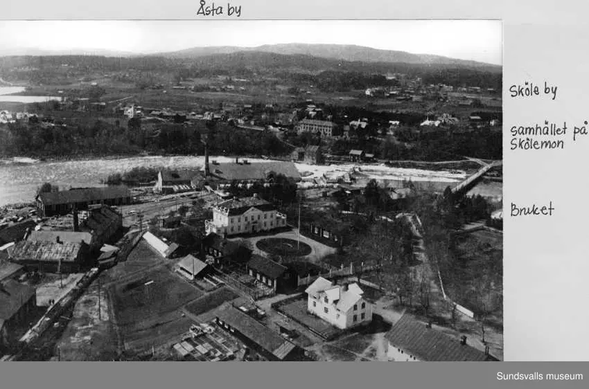 Matfors sett från fabriksskorsstenen. - Sundsvalls museum / DigitaltMuseum