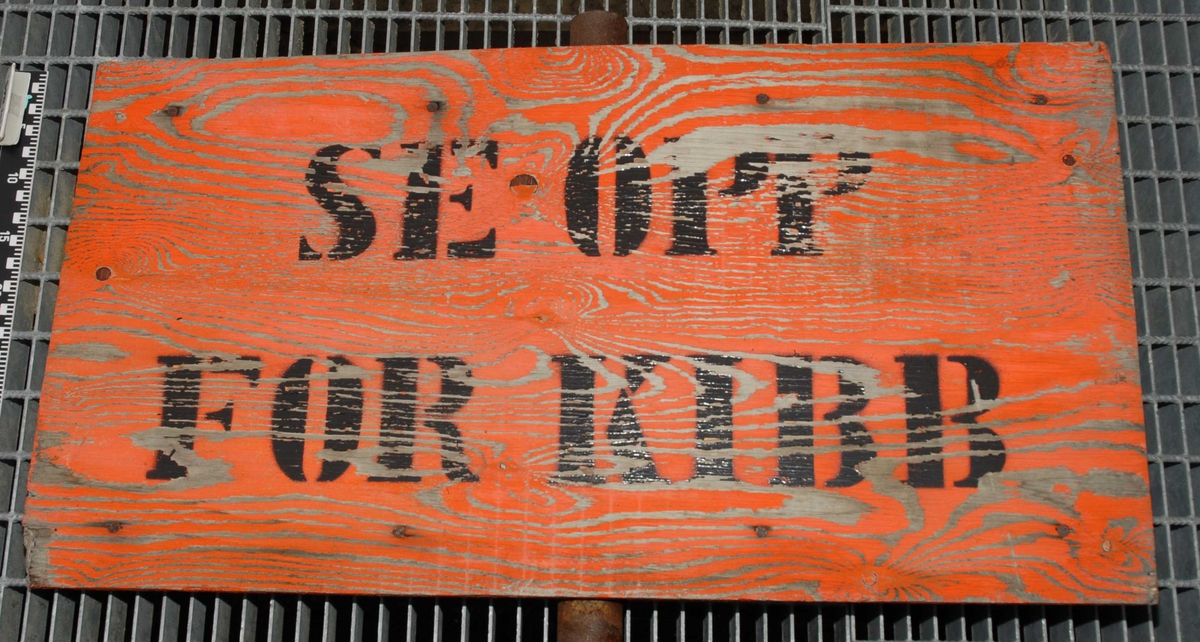 Skilt - Svalbard museum / DigitaltMuseum